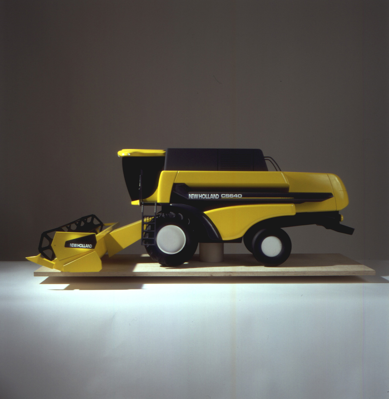 NEW HOLLAND - Combine design - CARMADESIGN